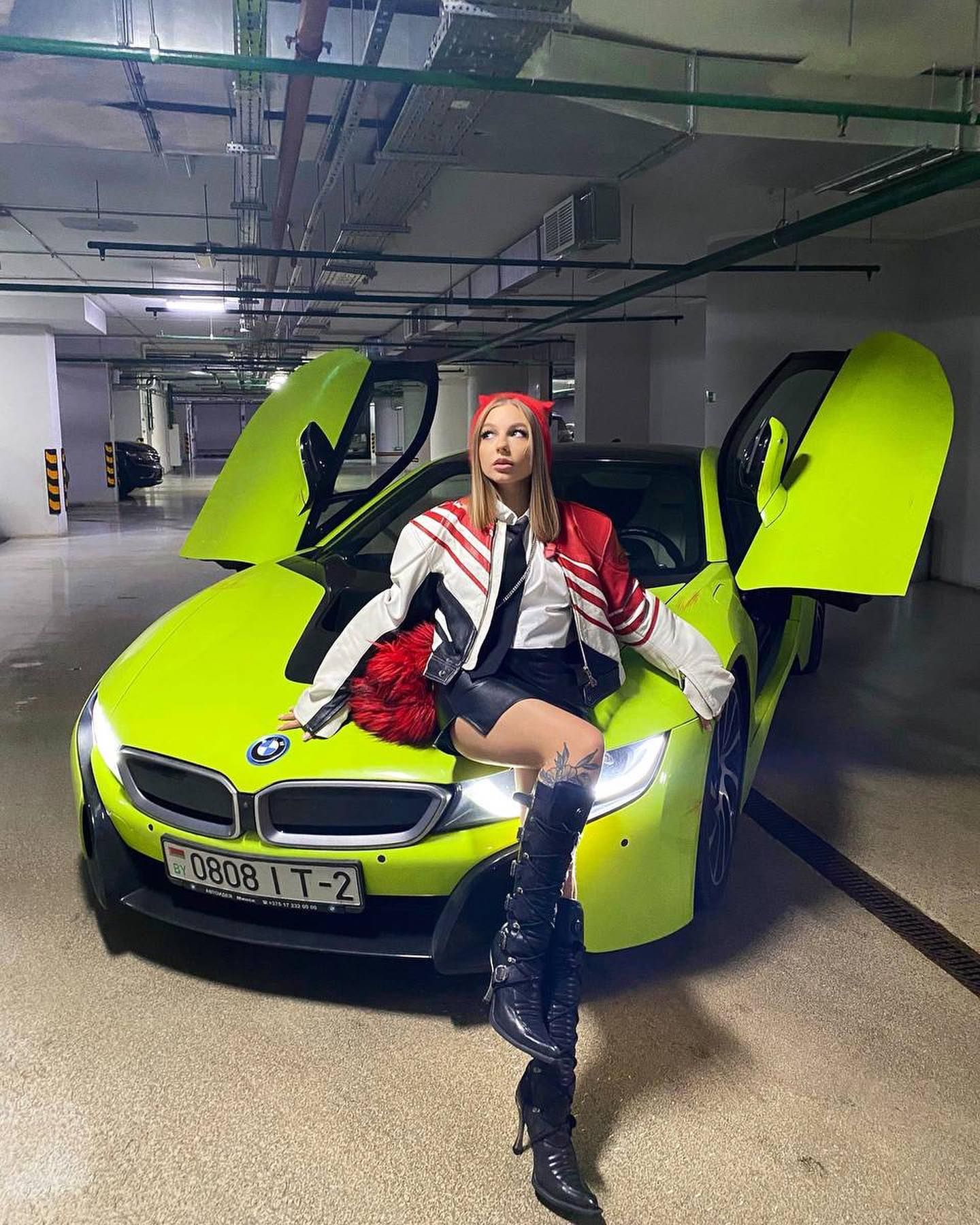 Голая Яна Зенина – слив 31 фото без цензуры 18+